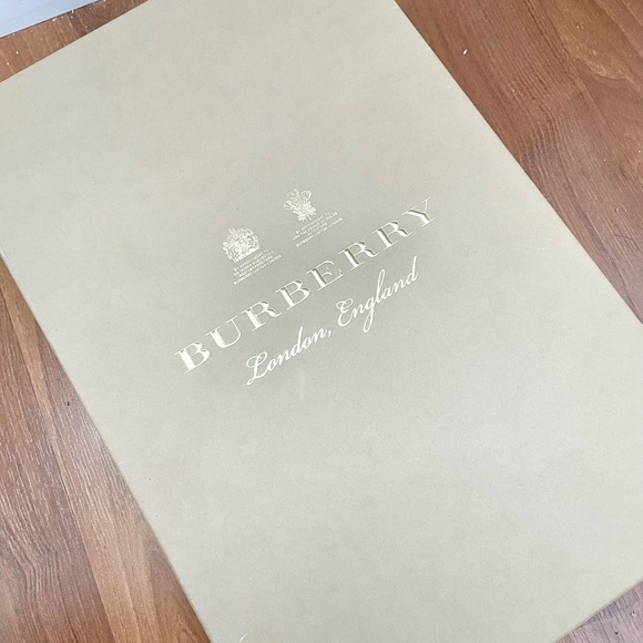 Burberry | Other | Burberry Gift Box With Gold Details | Poshmark
